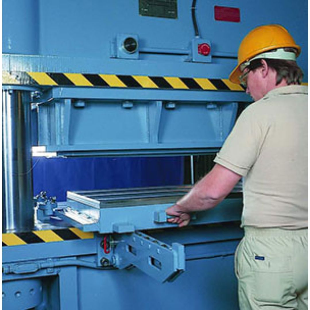 600 Ton NEW Standard 4-Column Press Model AP600-60-60